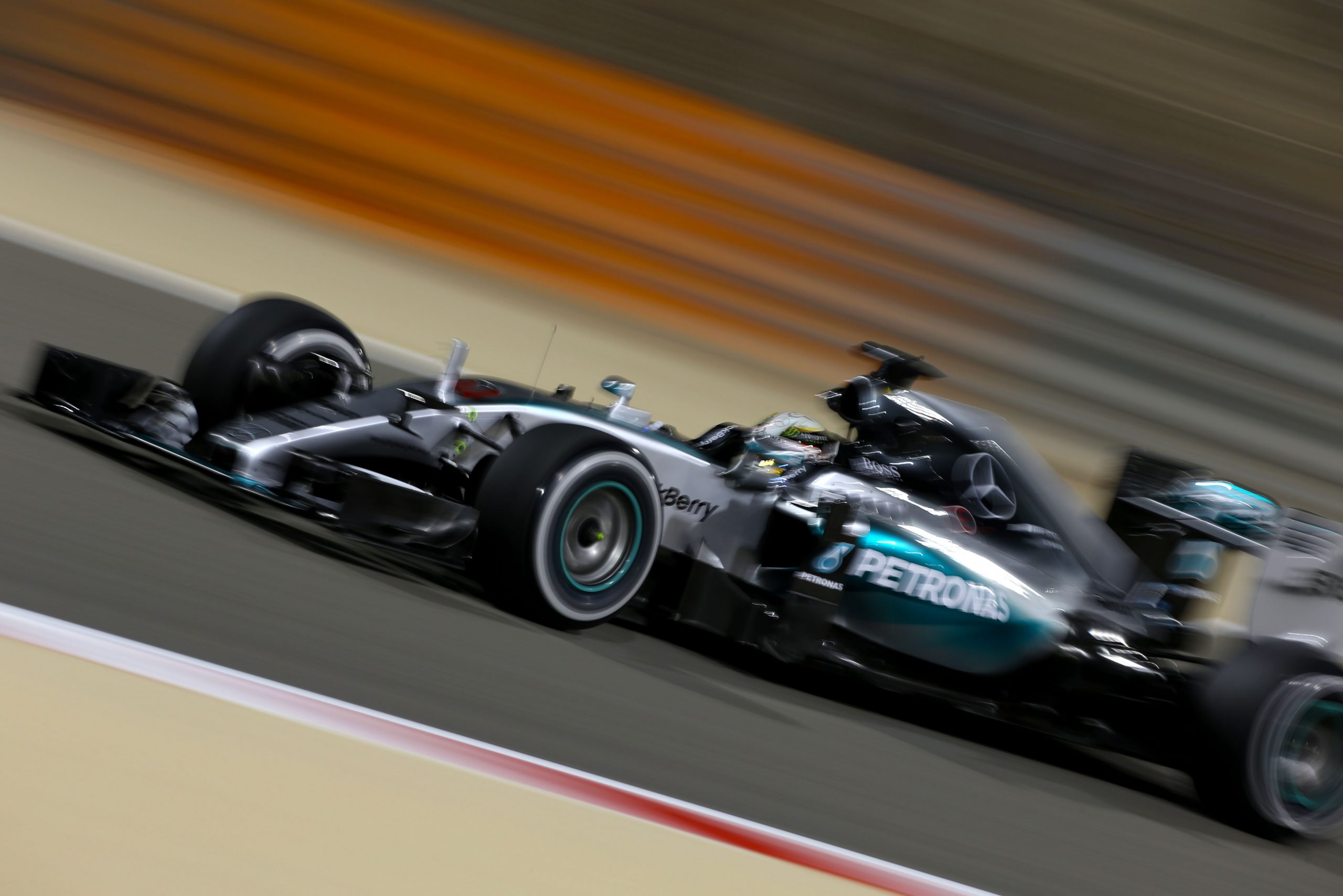 F1: Hamilton continues pole position run against Ferrari