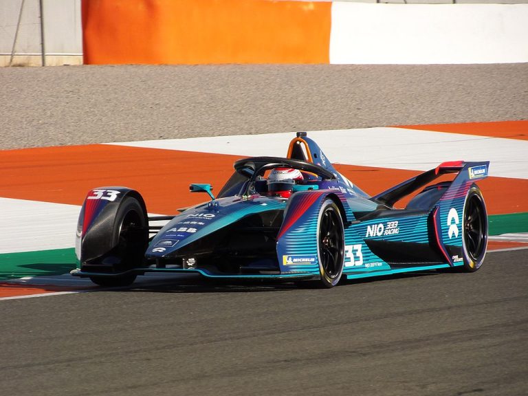 Do Formula E cars have gears?